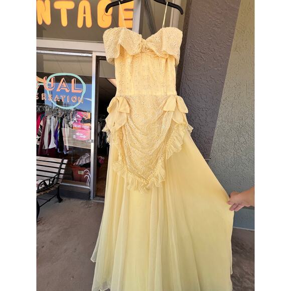 Harlene | Dresses | Vintage 94s Harlene Designs Butter Yellow Lace ...